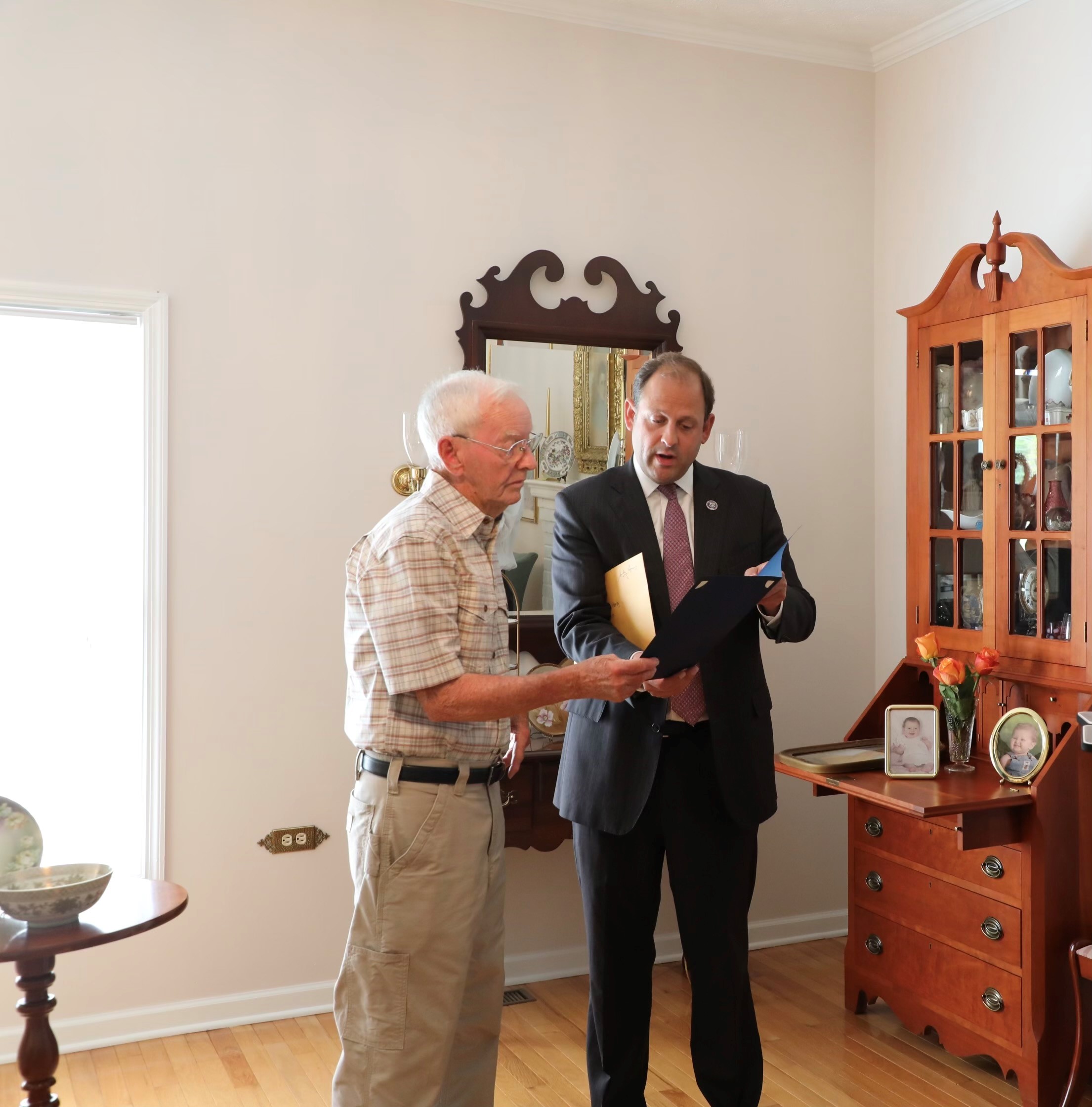 Congressman Barr Delivers Posthumous Military Medals to Brother of ...